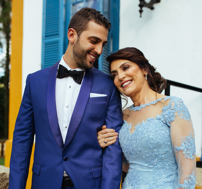 Wediquette Wednesday: Does it have to be a groomsman that walks the ...