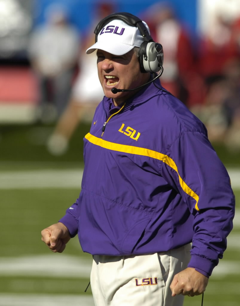 Inside The SEC: South Carolina Upsets Alabama; Les Miles Does Something ...