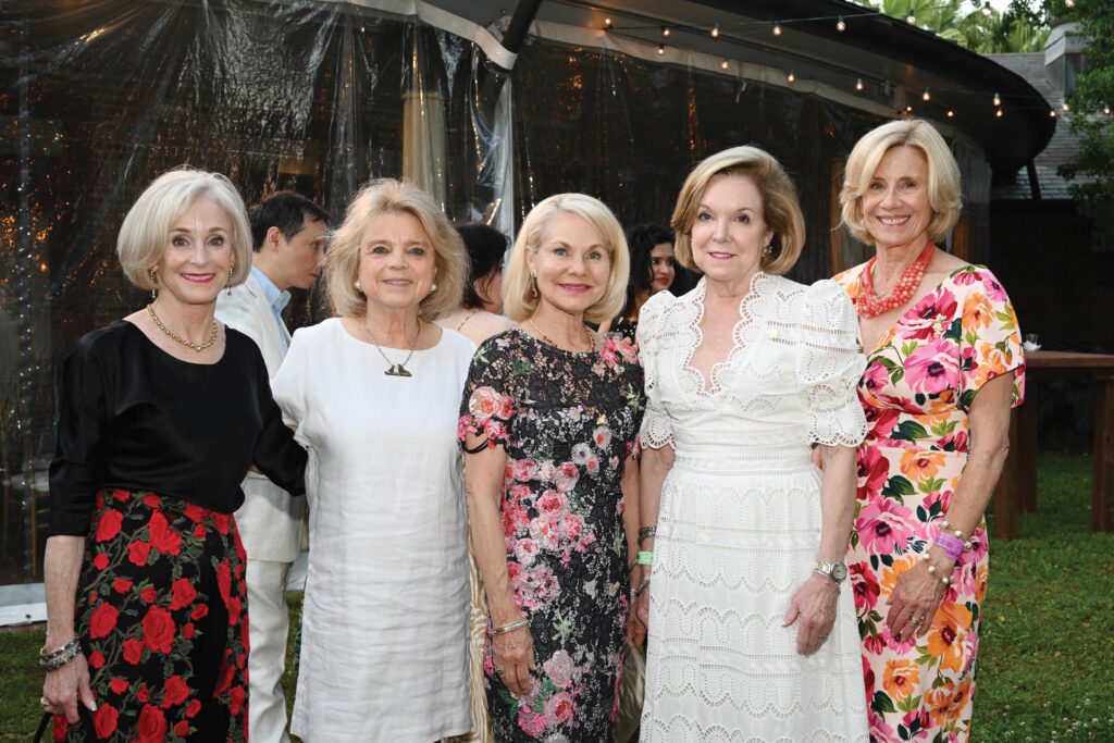 Hancock Whitney Zoo-To-Do