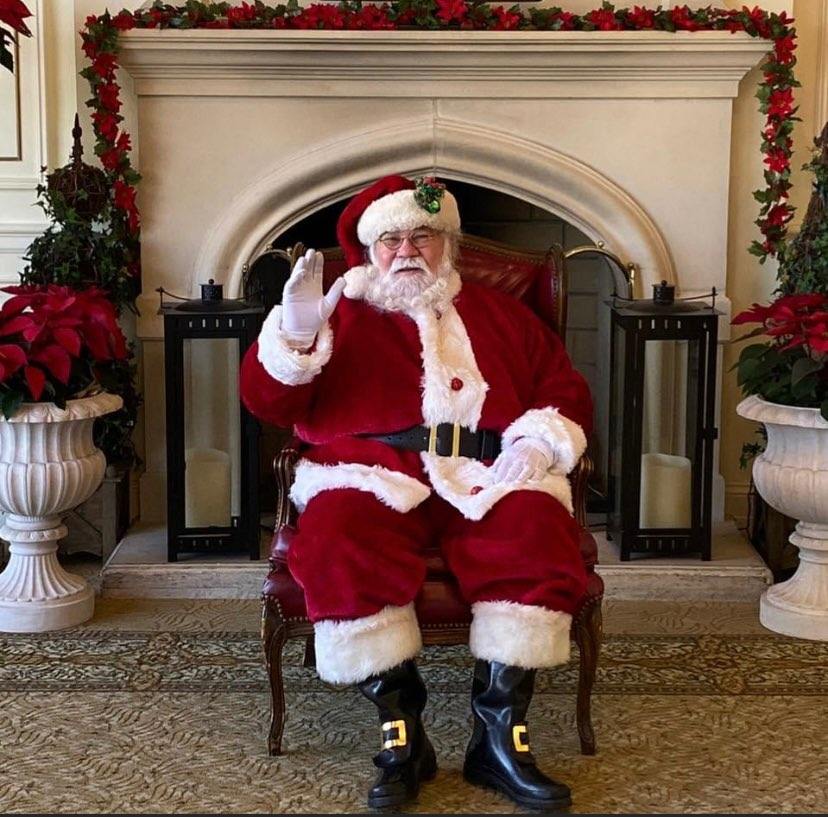 Joe's Cafe Hosts Christmas Meet and Greet with Santa