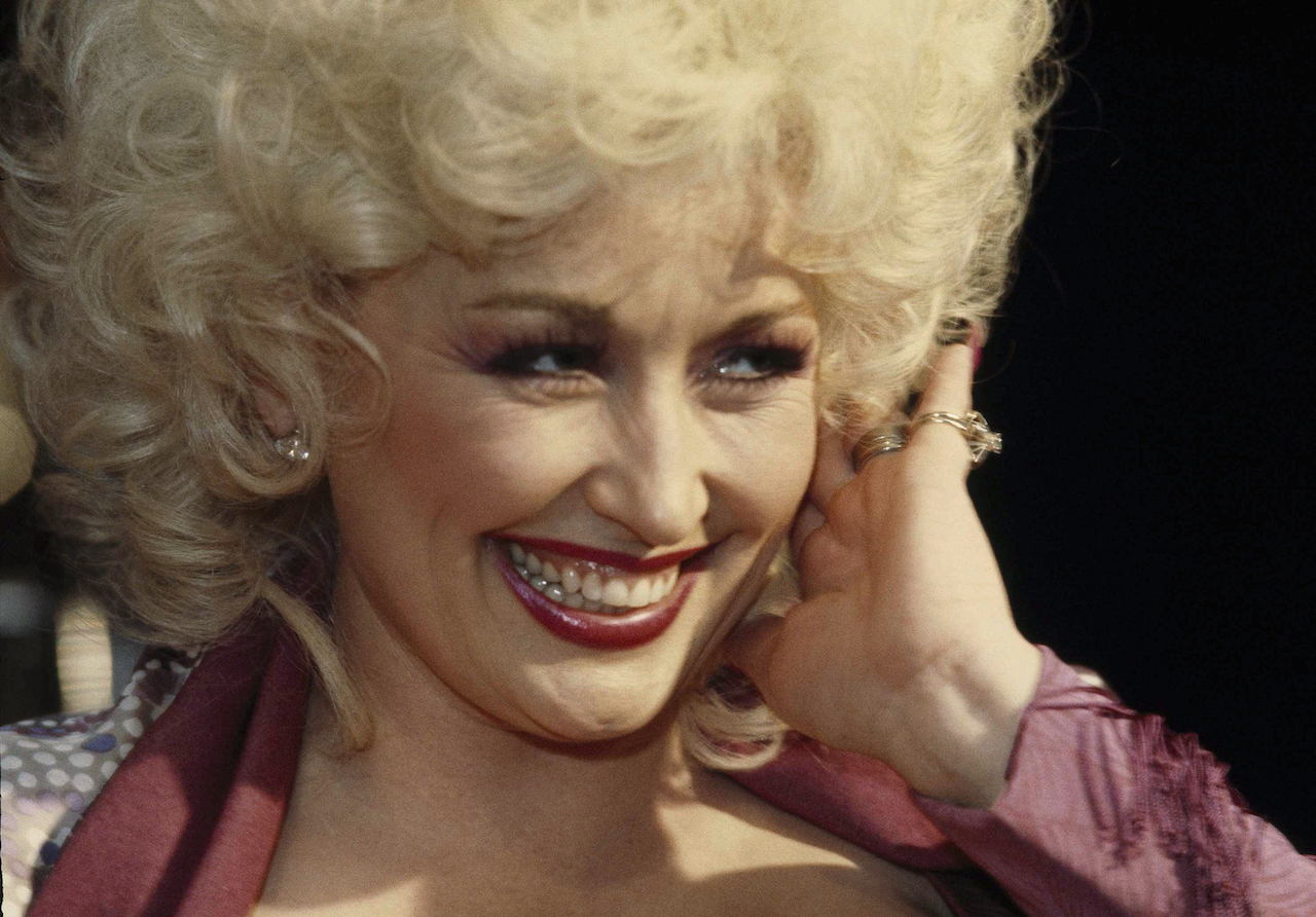 WWDW: What Would Dolly Parton Wear?